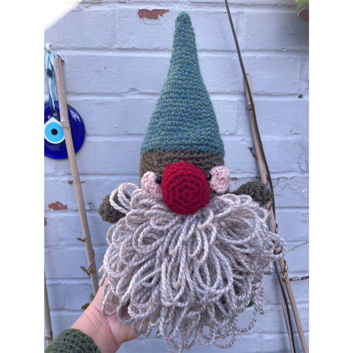 Adventures in Crafting Rudolf Christmas Gonk Snowy Kit | SewingStreet