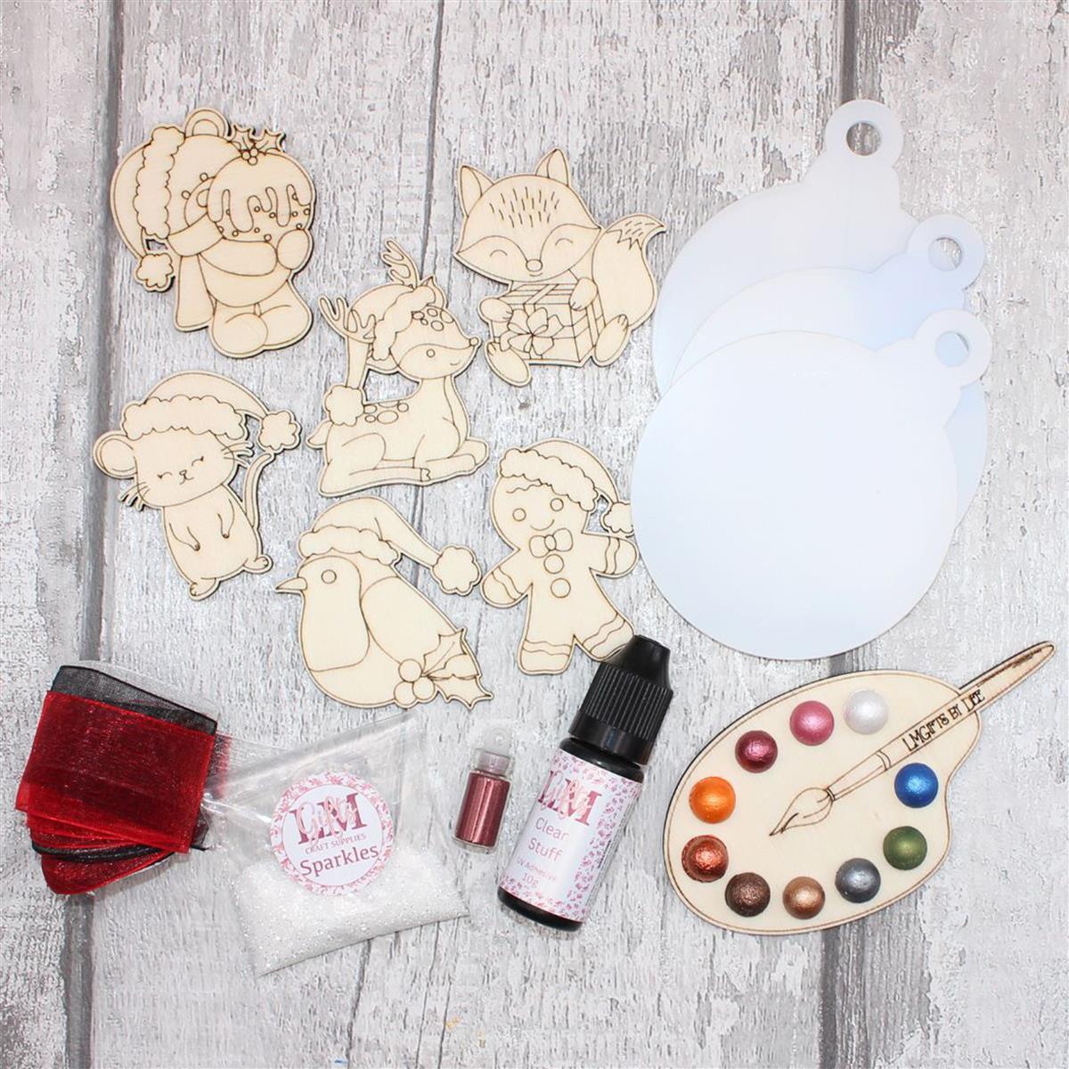 LM Gifts - Christmas Bauble Craft Kit | HobbyMaker