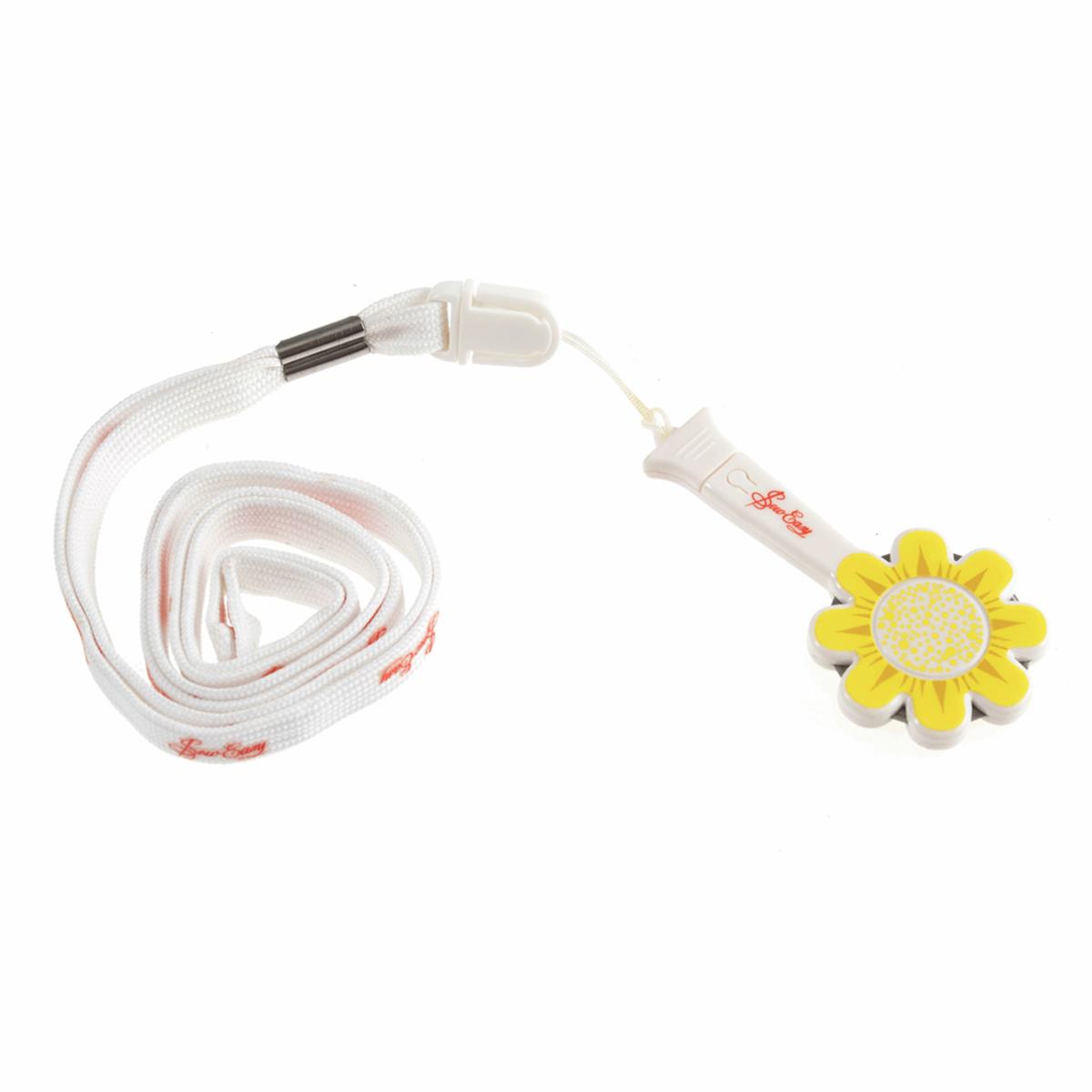 Daisy Thread Cutter | SewingStreet