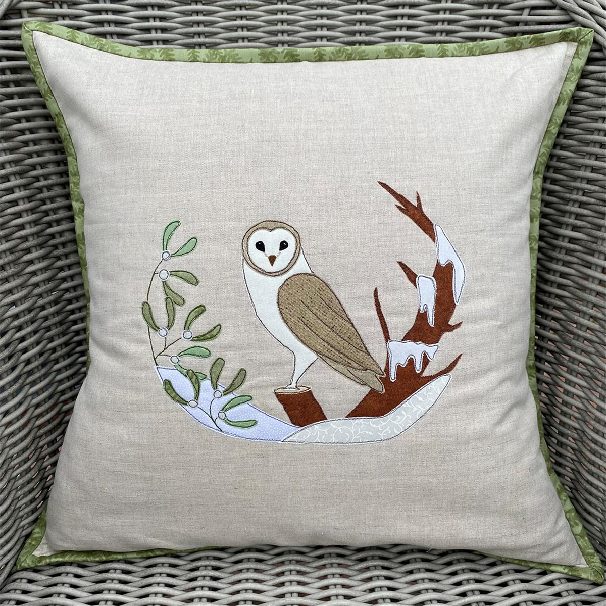 Victoria Carrington's Owl Applique Cushion Kit: Instructions, Fabric ...