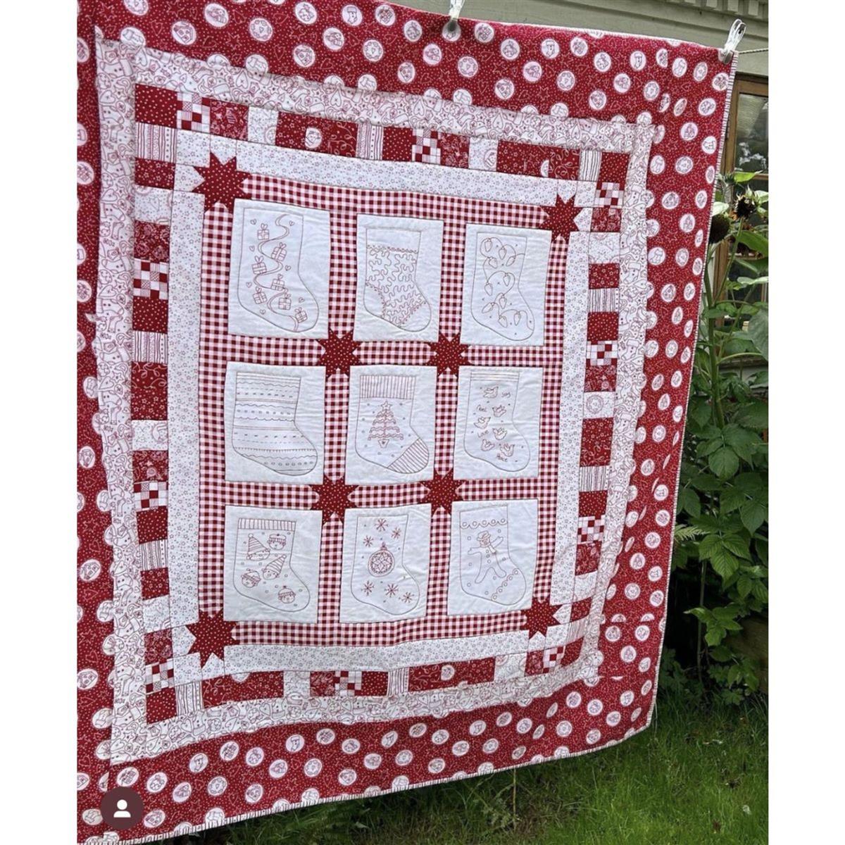 Mandy Shaw Stocking Panel Quilt Kit | SewingStreet