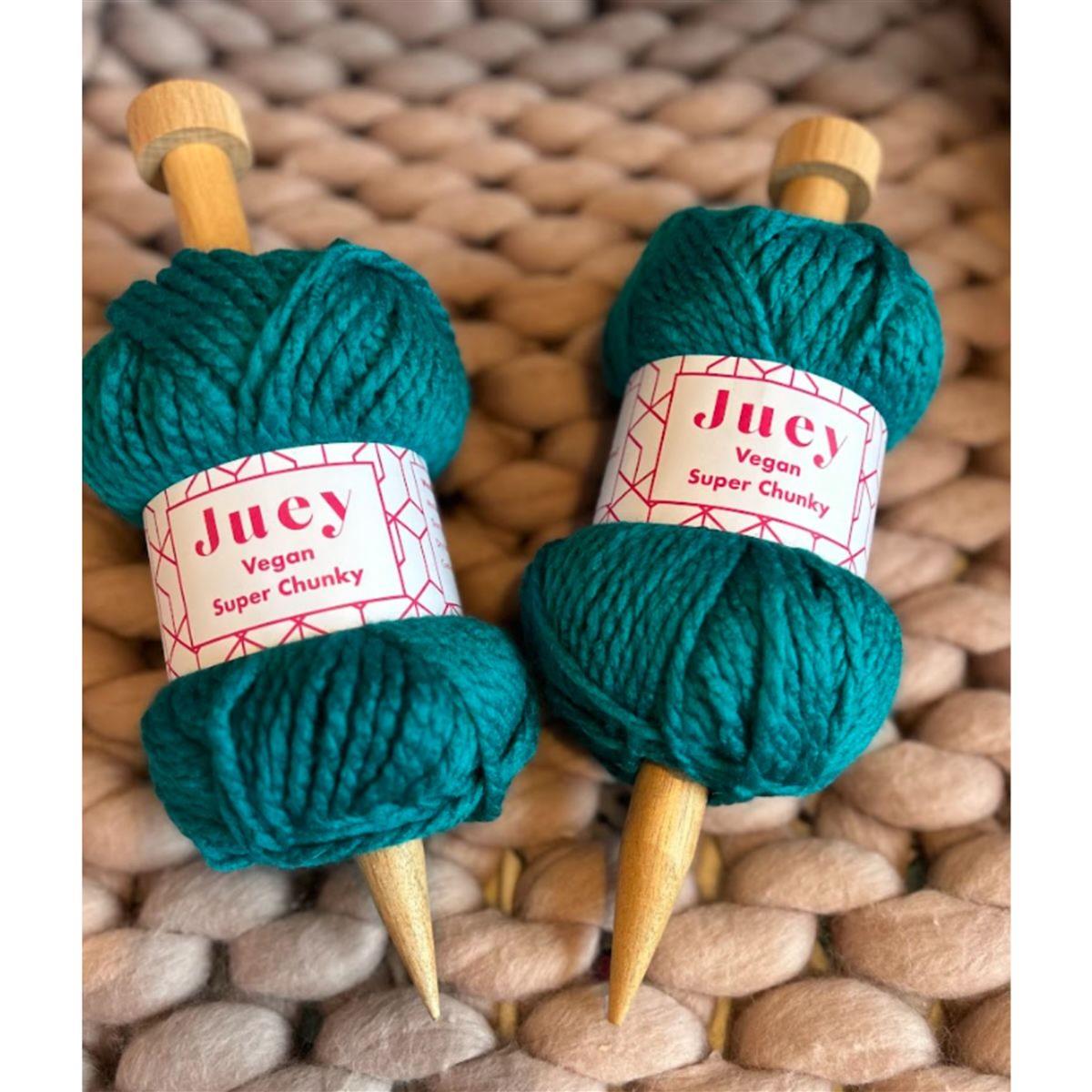 Double Pack Juey Jumbo Vegan Super Chunky Yarn - Teal | SewingStreet