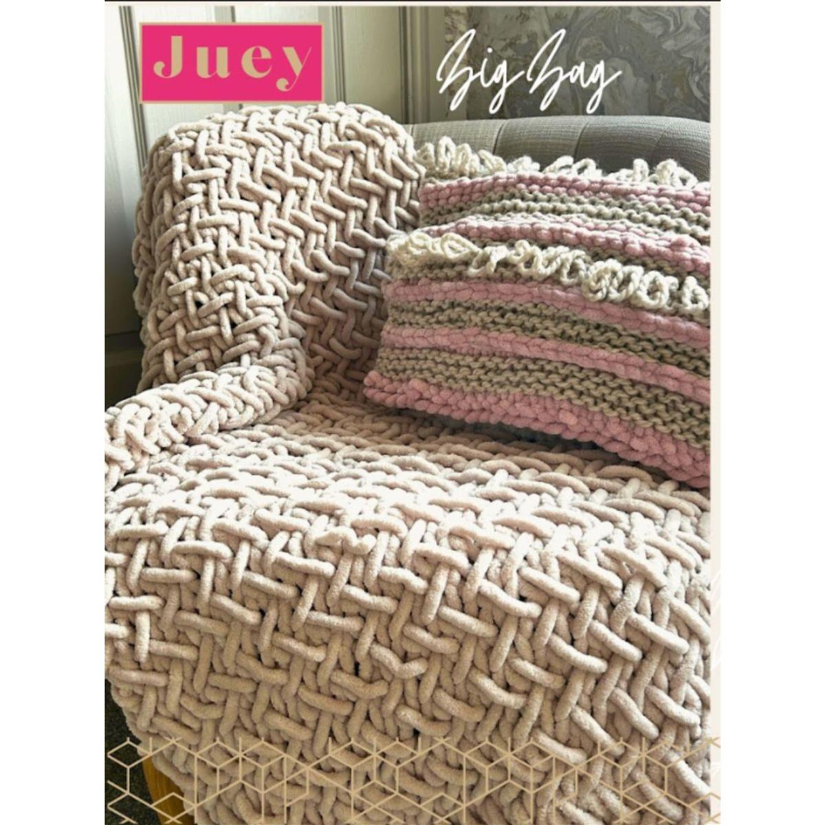 Juey Jumbo - Jumbo Herringbone Throw Pattern | SewingStreet