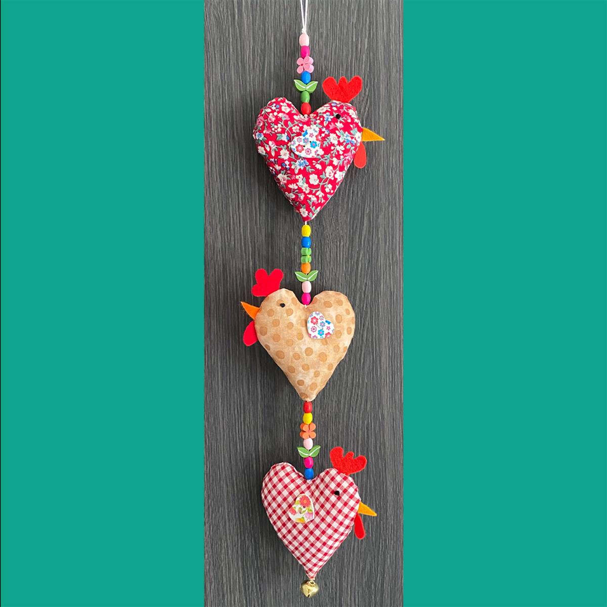 Allison Maryon's Red Prosperity Chickens Kit | SewingStreet